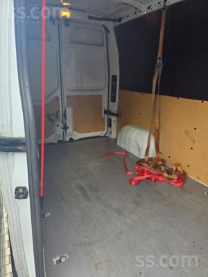 White Renault Master 2023 in Riga, with an engine capacity of 2.30 L and mileage of 336 thousand km for 19000 €, photo 6 on AUTOMOTO.COM.LV