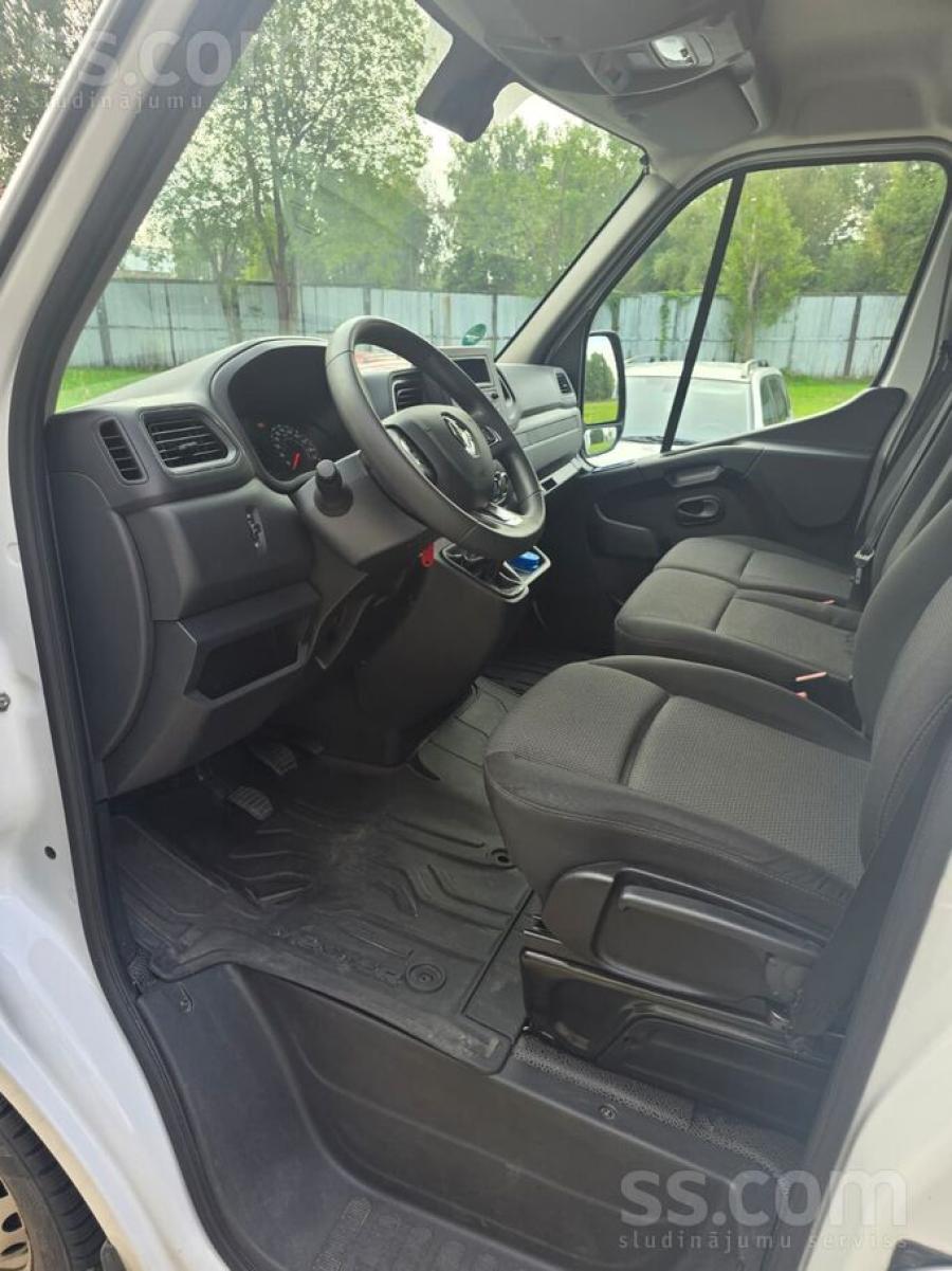 White Renault Master 2023 in Riga, with an engine capacity of 2.30 L and mileage of 336 thousand km for 19000 €, photo 7 on AUTOMOTO.COM.LV