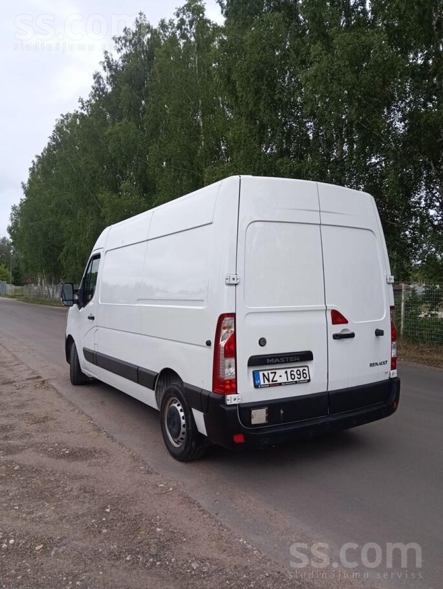White Renault Master 2024 in Daugavpils, with an engine capacity of 2.30 L and mileage of 42 thousand km for 25000 €, photo 6 on AUTOMOTO.COM.LV