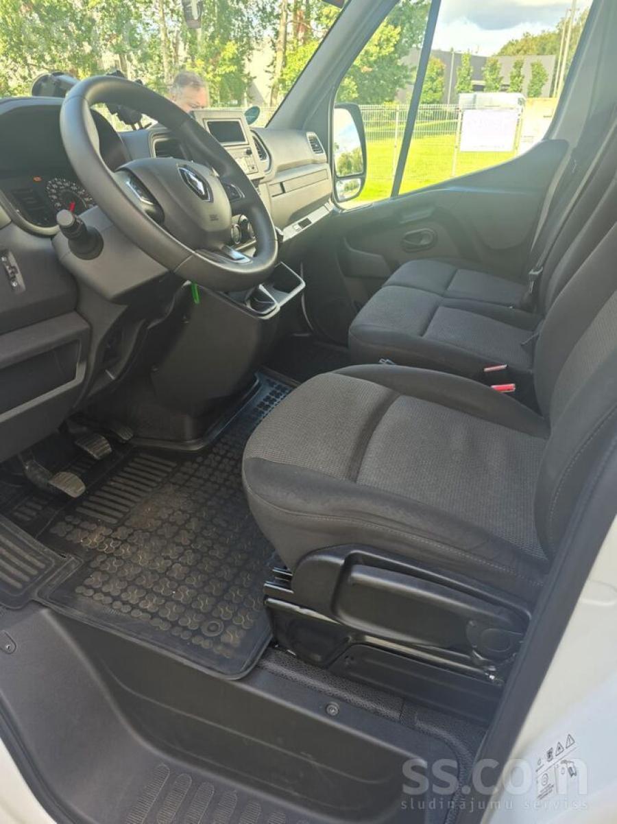 White Renault Master 2024 in Riga, with an engine capacity of 2.30 L and mileage of 377 thousand km for 18000 €, photo 6 on AUTOMOTO.COM.LV