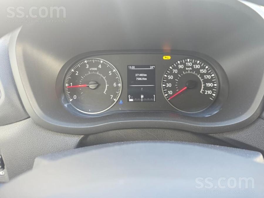 White Renault Master 2024 in Riga, with an engine capacity of 2.30 L and mileage of 377 thousand km for 18000 €, photo 7 on AUTOMOTO.COM.LV