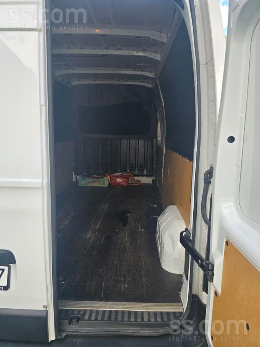 White Renault Master 2024 in Riga, with an engine capacity of 2.30 L and mileage of 377 thousand km for 18000 €, photo 9 on AUTOMOTO.COM.LV