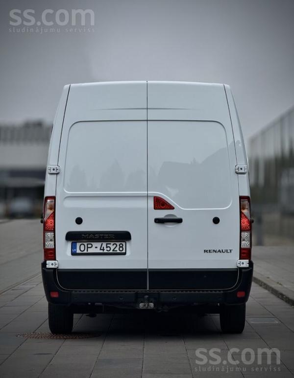 White Renault Master 2024 in Riga, with an engine capacity of 2.30 L and mileage of 74 thousand km for 24300 €, photo 9 on AUTOMOTO.COM.LV