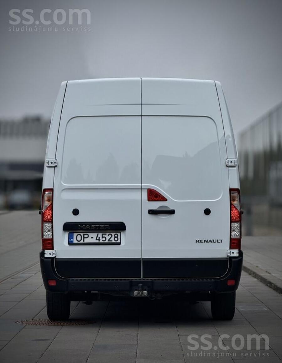 White Renault Master 2024 in Riga, with an engine capacity of 2.30 L and mileage of 74 thousand km for 24300 €, photo 9 on AUTOMOTO.COM.LV