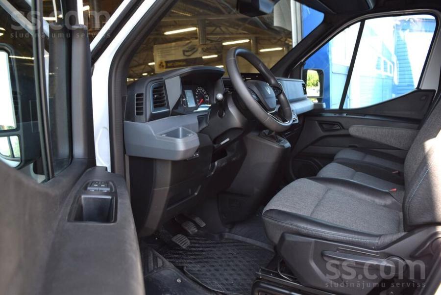 White Renault Master 2025 in Riga, with an engine capacity of 2.00 L and mileage of 84 thousand km for 29900 €, photo 4 on AUTOMOTO.COM.LV
