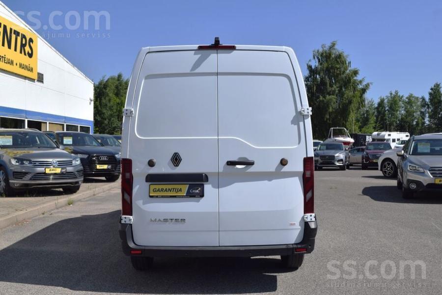 White Renault Master 2025 in Riga, with an engine capacity of 2.00 L and mileage of 84 thousand km for 29900 €, photo 24 on AUTOMOTO.COM.LV