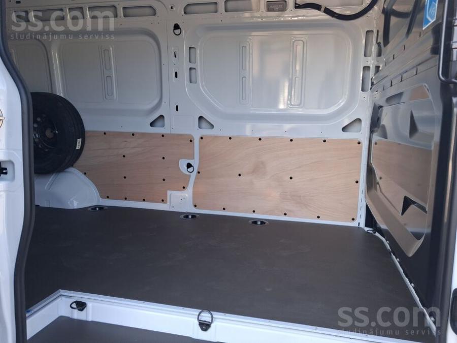 Balts Renault Master 2026 Liepāja, ar dzinēja tilpumu 2.00 L un nobraukumu 48 tūkst. km par 47350 €, foto 12 vietnē AUTOMOTO.COM.LV