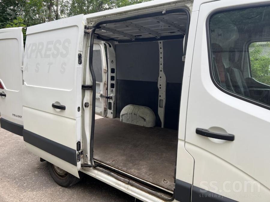 Balts Renault Master 2012 Rīga, ar dzinēja tilpumu 2.30 L un nobraukumu 429 tūkst. km par 2600 €, foto 5 vietnē AUTOMOTO.COM.LV
