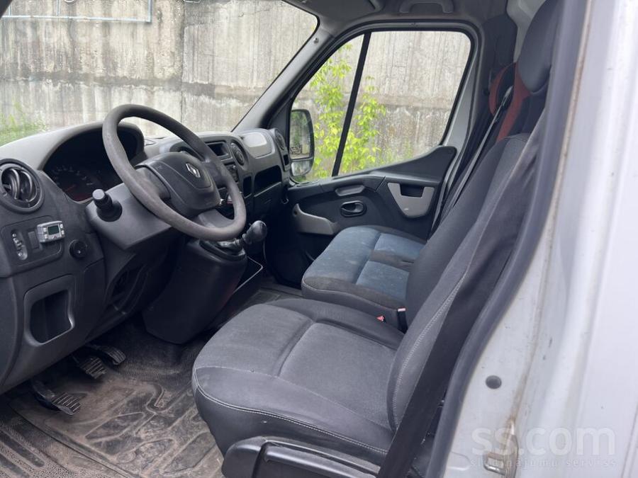 Balts Renault Master 2012 Rīga, ar dzinēja tilpumu 2.30 L un nobraukumu 429 tūkst. km par 2600 €, foto 7 vietnē AUTOMOTO.COM.LV