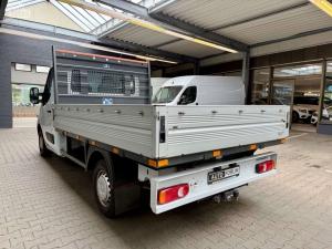 White Renault Master 2017 in Kaunas, with an engine capacity of 2.30 L and mileage of 52 thousand km for 22735 €, photo 6 on AUTOMOTO.COM.LV