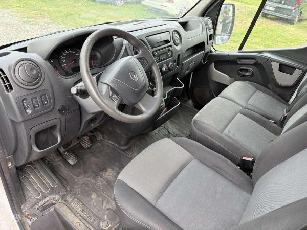 White Renault Master 2018 in Ukmerge, with an engine capacity of 2.30 L and mileage of 270 thousand km for 3700 €, photo 9 on AUTOMOTO.COM.LV