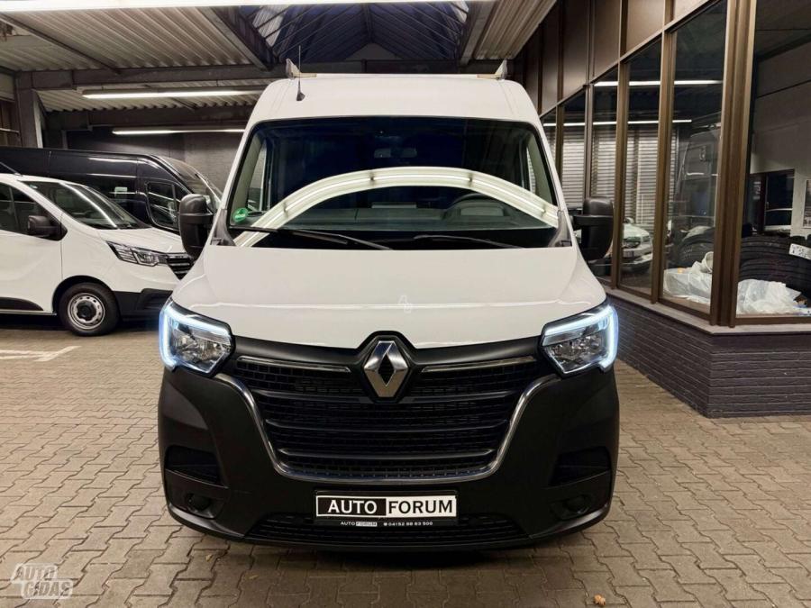 White Renault Master 2020 in Kaunas, with an engine capacity of 2.30 L and mileage of 64 thousand km for 26402 €, photo 3 on AUTOMOTO.COM.LV