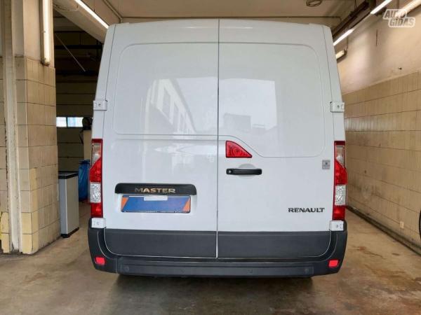White Renault Master 2021 in Kaunas, with an engine capacity of 2.30 L and mileage of 30 thousand km for 27972 €, photo 6 on AUTOMOTO.COM.LV
