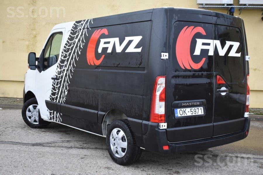 White Renault Master 2021 in Talsi, with an engine capacity of 2.30 L and mileage of 245 thousand km for 10900 €, photo 3 on AUTOMOTO.COM.LV