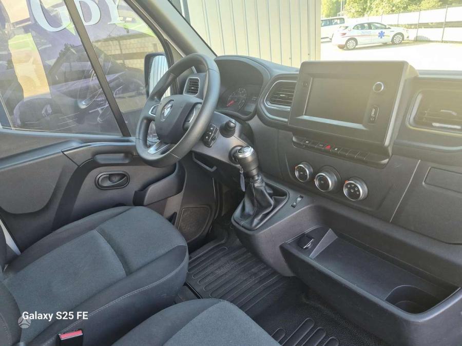 Balts Renault Master 2021 Tauragė, ar dzinēja tilpumu 2.30 L un nobraukumu 144 tūkst. km par 13900 €, foto 12 vietnē AUTOMOTO.COM.LV