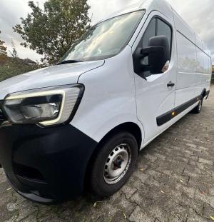 Balts Renault Master 2022 Marijampole, ar dzinēja tilpumu 2.30 L un nobraukumu 199 tūkst. km par 12600 €, foto  vietnē AUTOMOTO.COM.LV