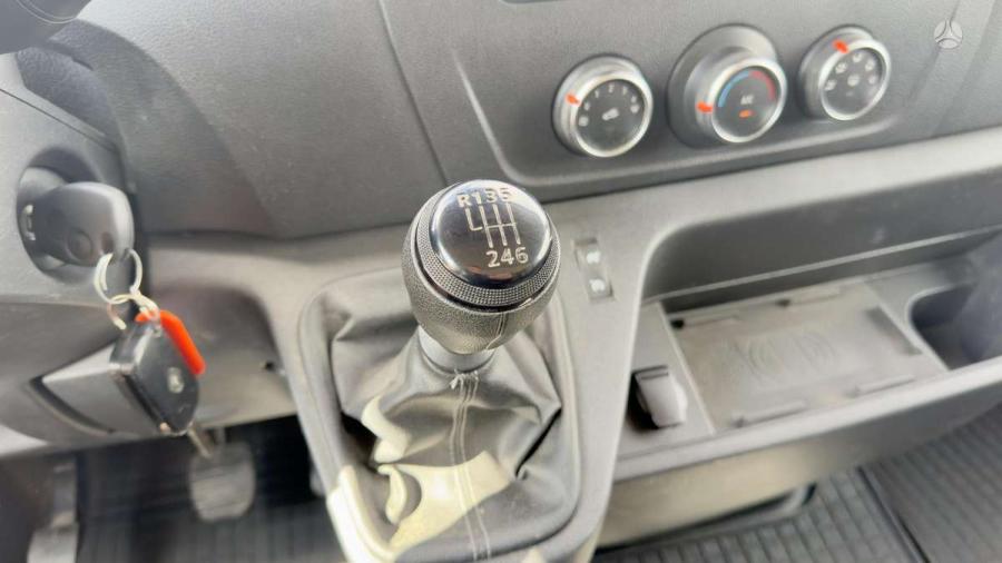Balts Renault Master 2022 Šauļi, ar dzinēja tilpumu 2.30 L un nobraukumu 114 tūkst. km par 12900 €, foto 19 vietnē AUTOMOTO.COM.LV