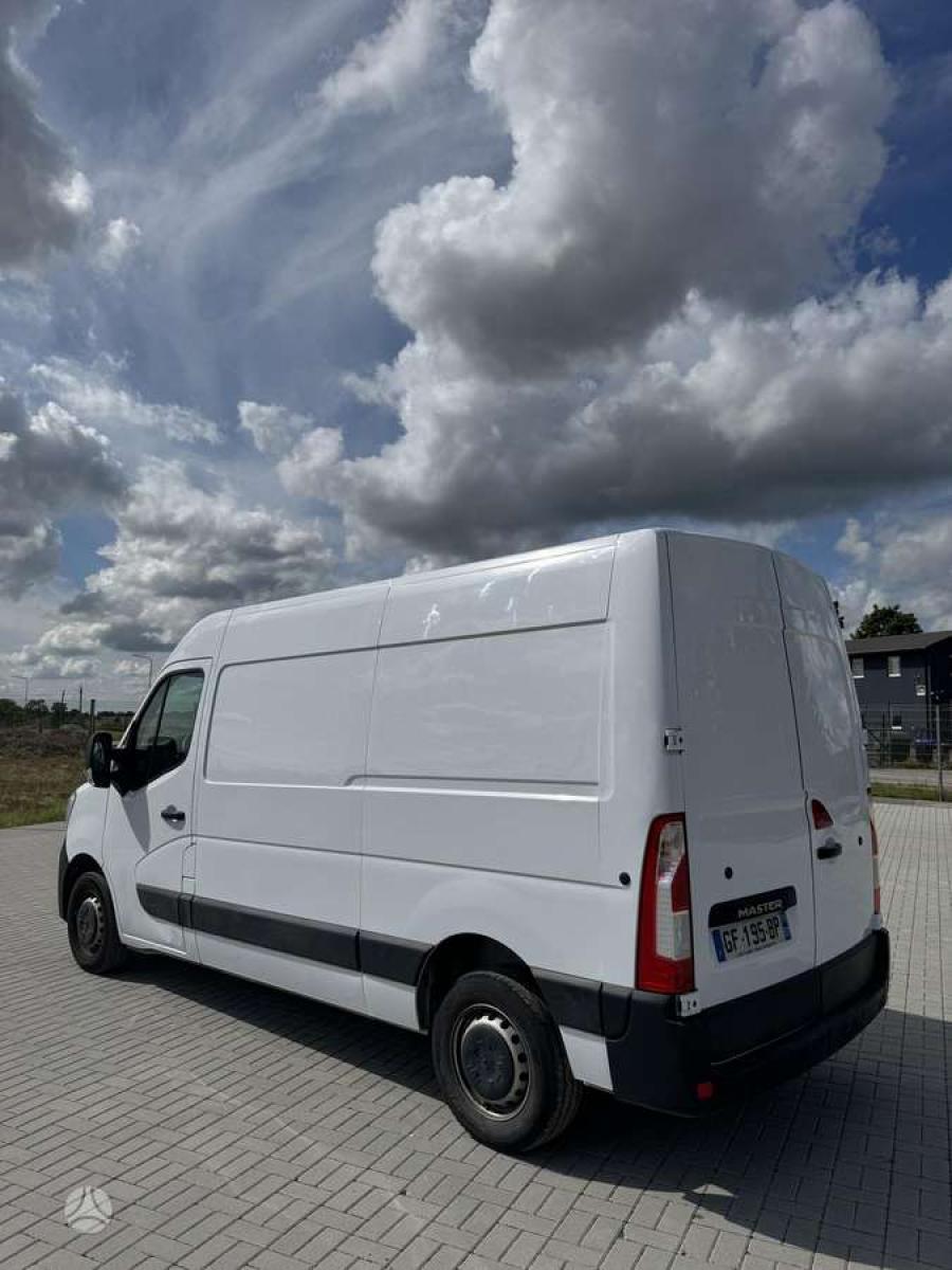 Balts Renault Master 2022 Tauragė, ar dzinēja tilpumu 2.30 L un nobraukumu 243 tūkst. km par 9400 €, foto 6 vietnē AUTOMOTO.COM.LV