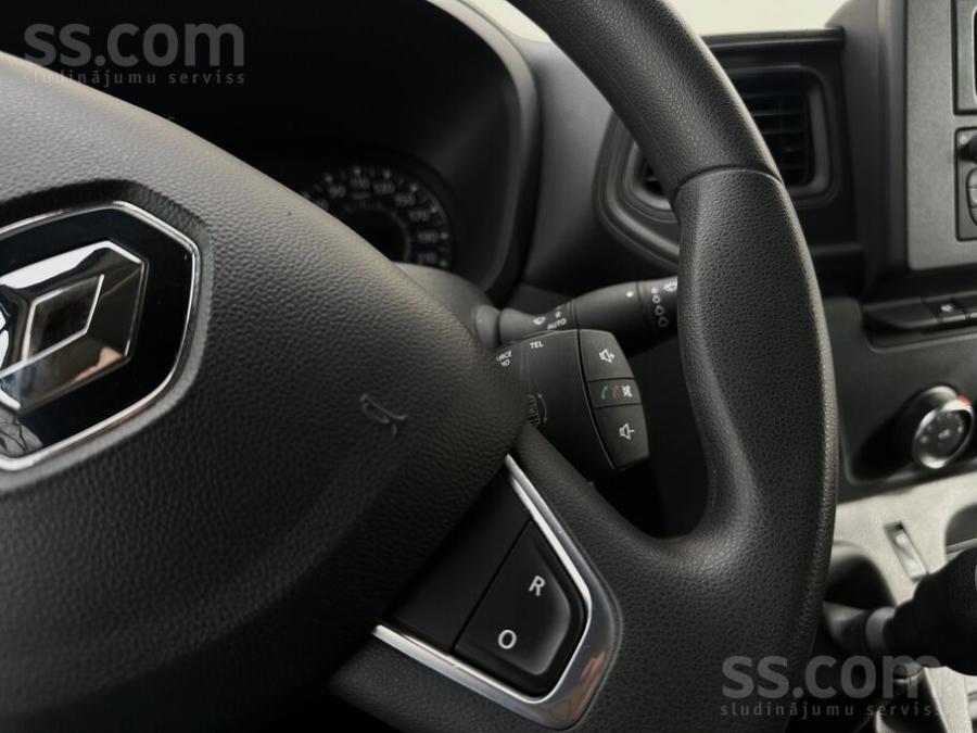 White Renault Master 2023 in Riga, with an engine capacity of 2.30 L and mileage of 126 thousand km for 25950 €, photo 11 on AUTOMOTO.COM.LV