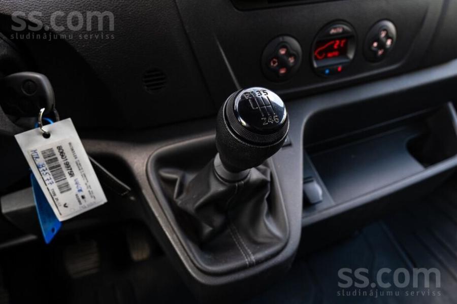 White Renault Master 2024 in Riga, with an engine capacity of 2.30 L and mileage of 123 thousand km for 22950 €, photo 14 on AUTOMOTO.COM.LV