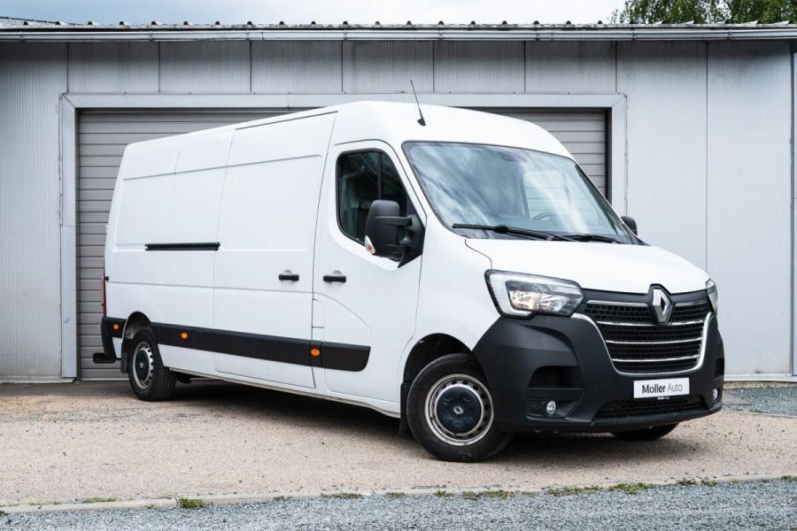 Balts Renault Master 2024 Jelgava, ar dzinēja tilpumu 2.30 L un nobraukumu 138 tūkst. km par 24450 €, foto 3 vietnē AUTOMOTO.COM.LV