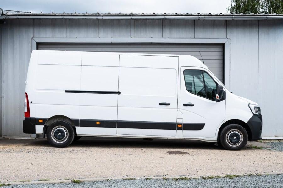 Balts Renault Master 2024 Jelgava, ar dzinēja tilpumu 2.30 L un nobraukumu 138 tūkst. km par 24450 €, foto 6 vietnē AUTOMOTO.COM.LV
