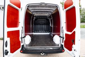 Balts Renault Master 2024 Jelgava, ar dzinēja tilpumu 2.30 L un nobraukumu 138 tūkst. km par 24450 €, foto 9 vietnē AUTOMOTO.COM.LV