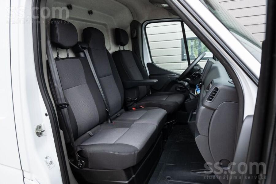 White Renault Master 2024 in Jelgava, with an engine capacity of 2.30 L and mileage of 138 thousand km for 21900 €, photo 7 on AUTOMOTO.COM.LV