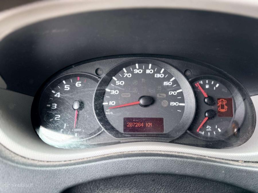 Balts Renault Master 2015 Viļņa, ar dzinēja tilpumu 2.30 L un nobraukumu 207 tūkst. km par 7900 €, foto 11 vietnē AUTOMOTO.COM.LV