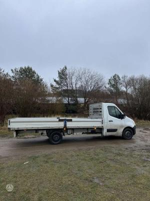 White Renault Master 2017 in Vilnius, with an engine capacity of 2.30 L and mileage of 111 thousand km for 8200 €, photo 2 on AUTOMOTO.COM.LV