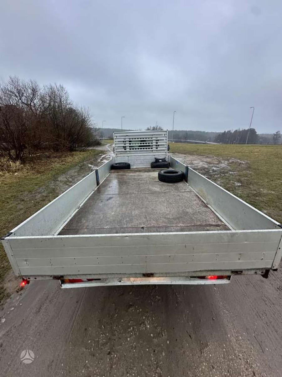 White Renault Master 2017 in Vilnius, with an engine capacity of 2.30 L and mileage of 111 thousand km for 8200 €, photo 5 on AUTOMOTO.COM.LV