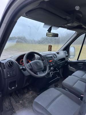 White Renault Master 2017 in Vilnius, with an engine capacity of 2.30 L and mileage of 111 thousand km for 8200 €, photo 8 on AUTOMOTO.COM.LV