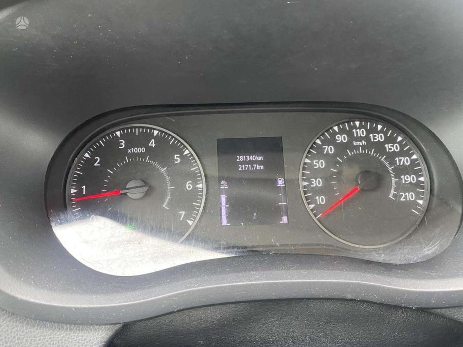 White Renault Master 2021 in Riga, with an engine capacity of 2.30 L and mileage of 280 thousand km for 14350 €, photo 13 on AUTOMOTO.COM.LV