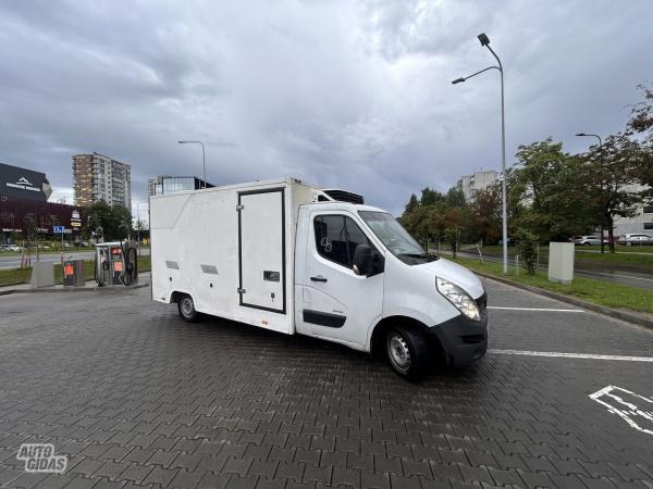 White Renault Master 2017 in Vilnius, with an engine capacity of 2.30 L and mileage of 315 thousand km for 8000 €, photo 2 on AUTOMOTO.COM.LV