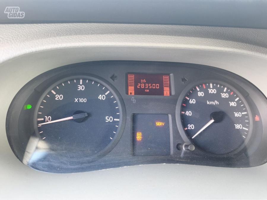 Balts Renault Master 2006 Klaipėda, ar dzinēja tilpumu 2.50 L un nobraukumu 284 tūkst. km par 2300 €, foto 11 vietnē AUTOMOTO.COM.LV