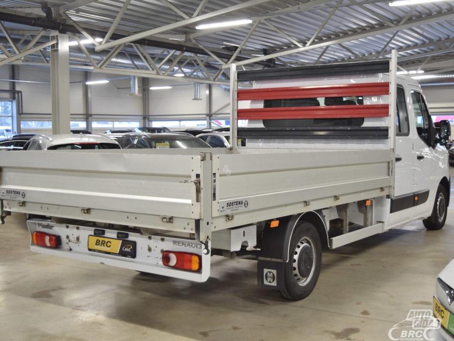White Renault Master 2023 in Riga, with an engine capacity of 2.30 L and mileage of 104 thousand km for 27900 €, photo 2 on AUTOMOTO.COM.LV