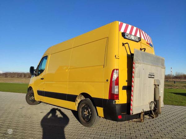 Yellow Renault Master 2012 in Siauliai, with an engine capacity of 2.30 L and mileage of 348 thousand km for 6300 €, photo 1 on AUTOMOTO.COM.LV