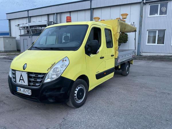 Yellow Renault Master 2012 in Siauliai, with an engine capacity of 2.30 L and mileage of 280 thousand km for 8990 €, photo 3 on AUTOMOTO.COM.LV