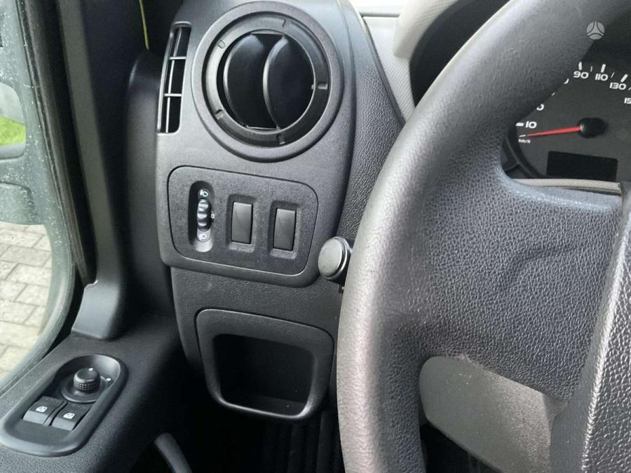 Dzeltens Renault Master 2012 Šauļi, ar dzinēja tilpumu 2.30 L un nobraukumu 280 tūkst. km par 8990 €, foto 26 vietnē AUTOMOTO.COM.LV