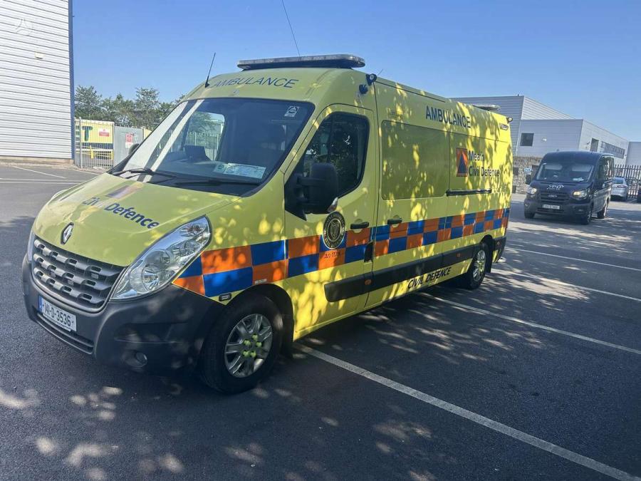 Yellow Renault Master 2014 in Klaipeda, with an engine capacity of 2.30 L and mileage of 435 thousand km for 7000 €, photo 12 on AUTOMOTO.COM.LV