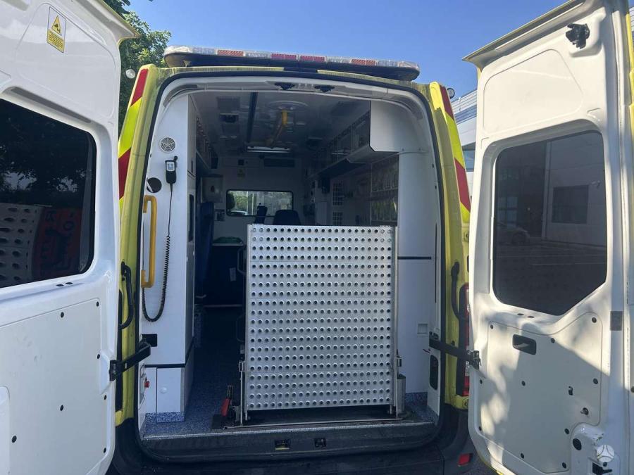 Yellow Renault Master 2014 in Klaipeda, with an engine capacity of 2.30 L and mileage of 435 thousand km for 7000 €, photo 21 on AUTOMOTO.COM.LV