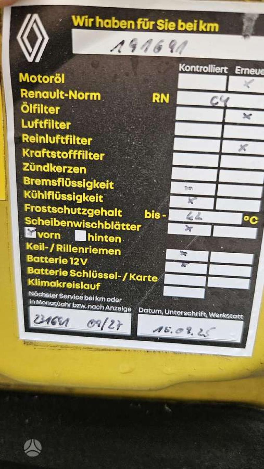 Yellow Renault Master 2015 in Marijampole, with an engine capacity of 2.30 L and mileage of 200 thousand km for 9000 €, photo 36 on AUTOMOTO.COM.LV