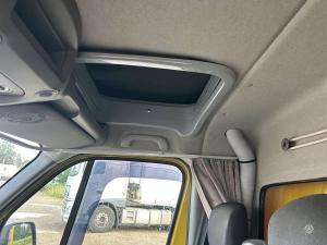 Yellow Renault Master 2021 in Vilnius, with an engine capacity of 2.30 L and mileage of 330 thousand km for 15590 €, photo 17 on AUTOMOTO.COM.LV
