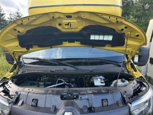 Yellow Renault Master 2021 in Vilnius, with an engine capacity of 2.30 L and mileage of 330 thousand km for 15590 €, photo 18 on AUTOMOTO.COM.LV