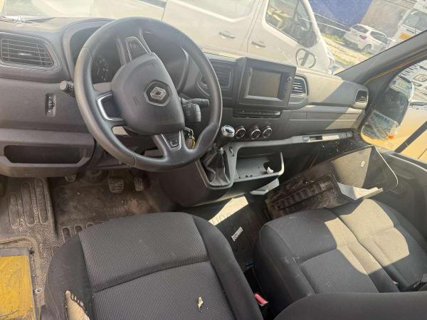 Yellow Renault Master 2021 in Kaunas, with an engine capacity of 2.30 L and mileage of 0 thousand km for 4550 €, photo 4 on AUTOMOTO.COM.LV