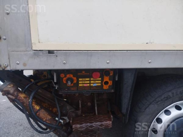 Dzeltens Renault Master 2002 Rīga, ar dzinēja tilpumu 2.20 L un nobraukumu 300 tūkst. km par 2400 €, foto 11 vietnē AUTOMOTO.COM.LV