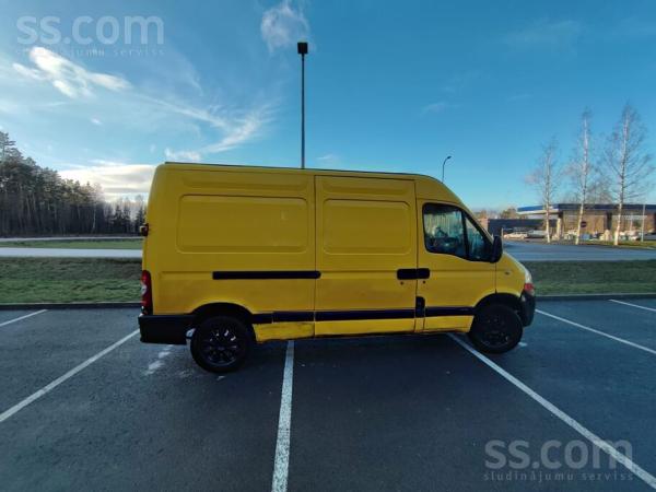 Yellow Renault Master 2010 in Riga, with an engine capacity of 2.50 L and mileage of 399 thousand km for 2700 €, photo 2 on AUTOMOTO.COM.LV