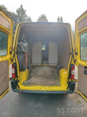 Yellow Renault Master 2010 in Riga, with an engine capacity of 2.50 L and mileage of 400 thousand km for 2500 €, photo 8 on AUTOMOTO.COM.LV