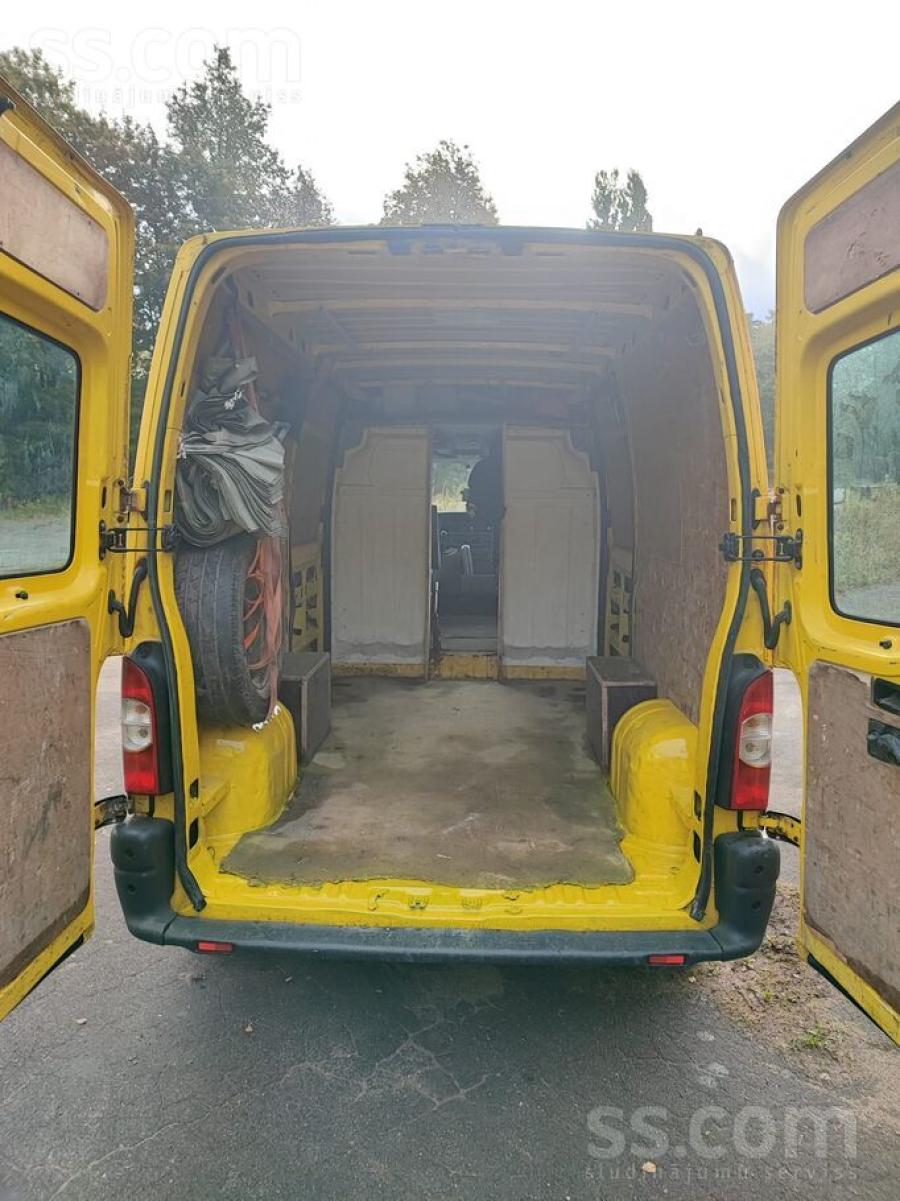 Yellow Renault Master 2010 in Riga, with an engine capacity of 2.50 L and mileage of 400 thousand km for 2500 €, photo 8 on AUTOMOTO.COM.LV