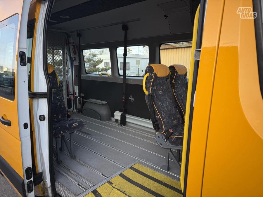 Yellow Renault Master 2015 in Klaipeda, with an engine capacity of 2.30 L and mileage of 321 thousand km for 7500 €, photo 13 on AUTOMOTO.COM.LV